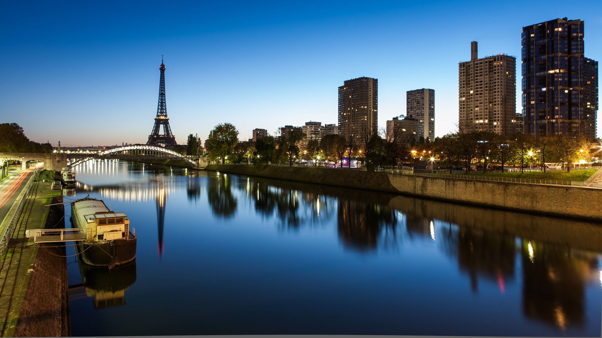 13 Spectacular & The Best Skylines In The World (with Photos) - 2024