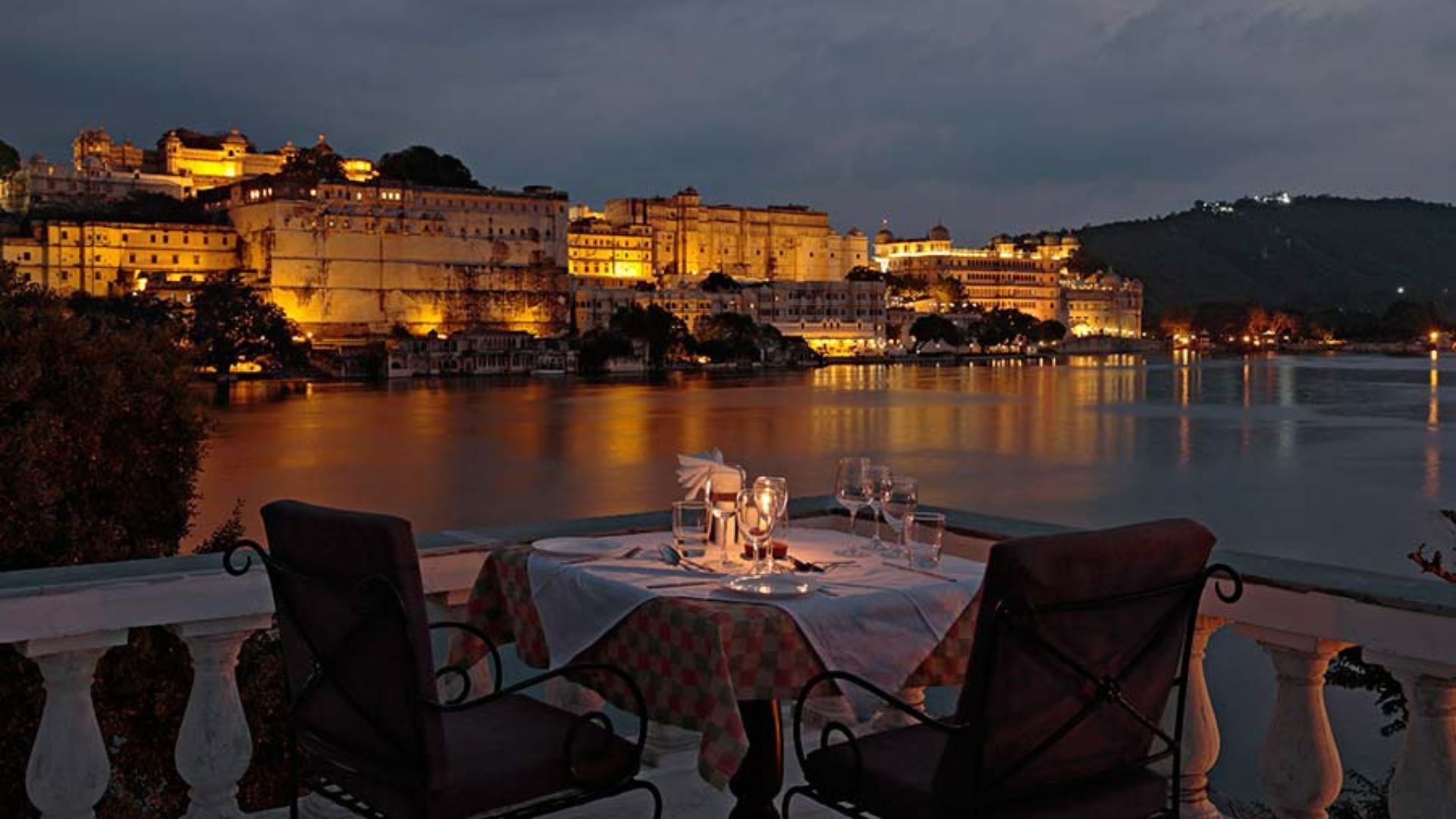 Best Rooftop Restaurants In Udaipur For A Meal With A View