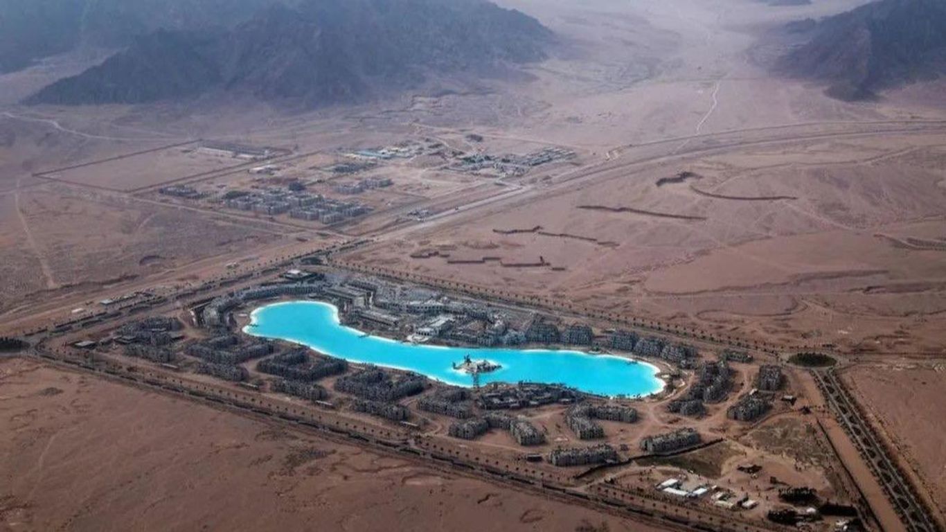 Dive Into Some Of The Biggest Swimming Pools In The World
