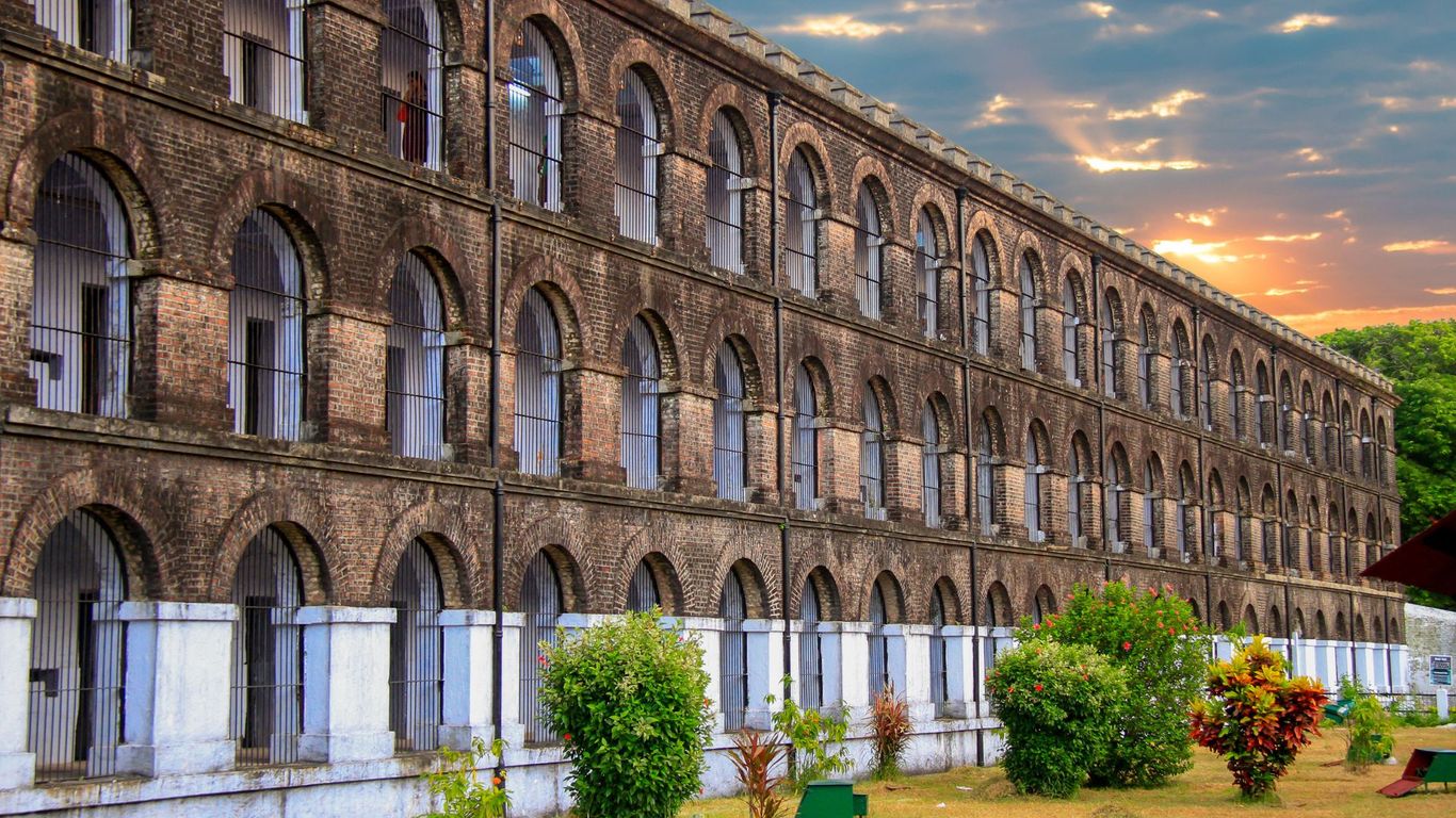 Abandoned Prisons Around The World - Creepiest Old Jails To See 2024