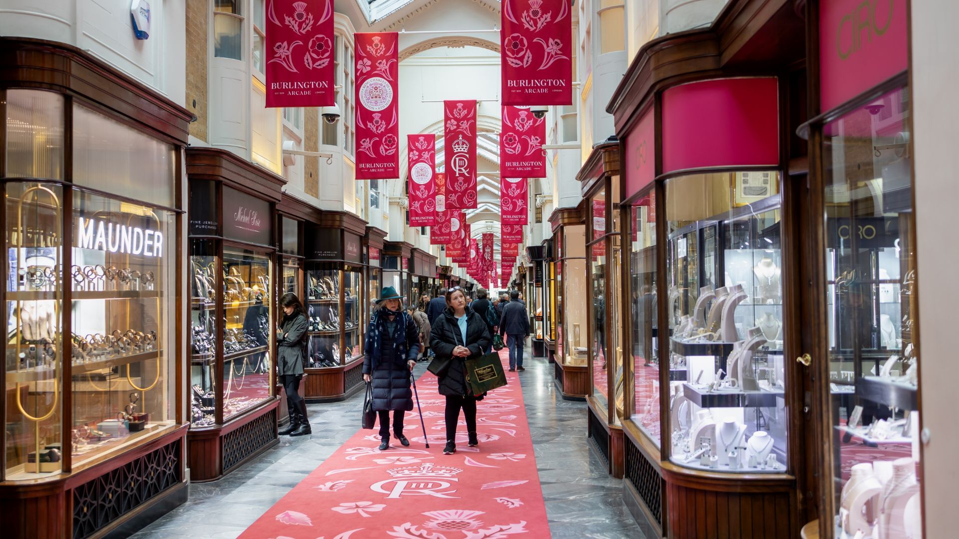 Shopping In London Guide: From High Fashion To High Street