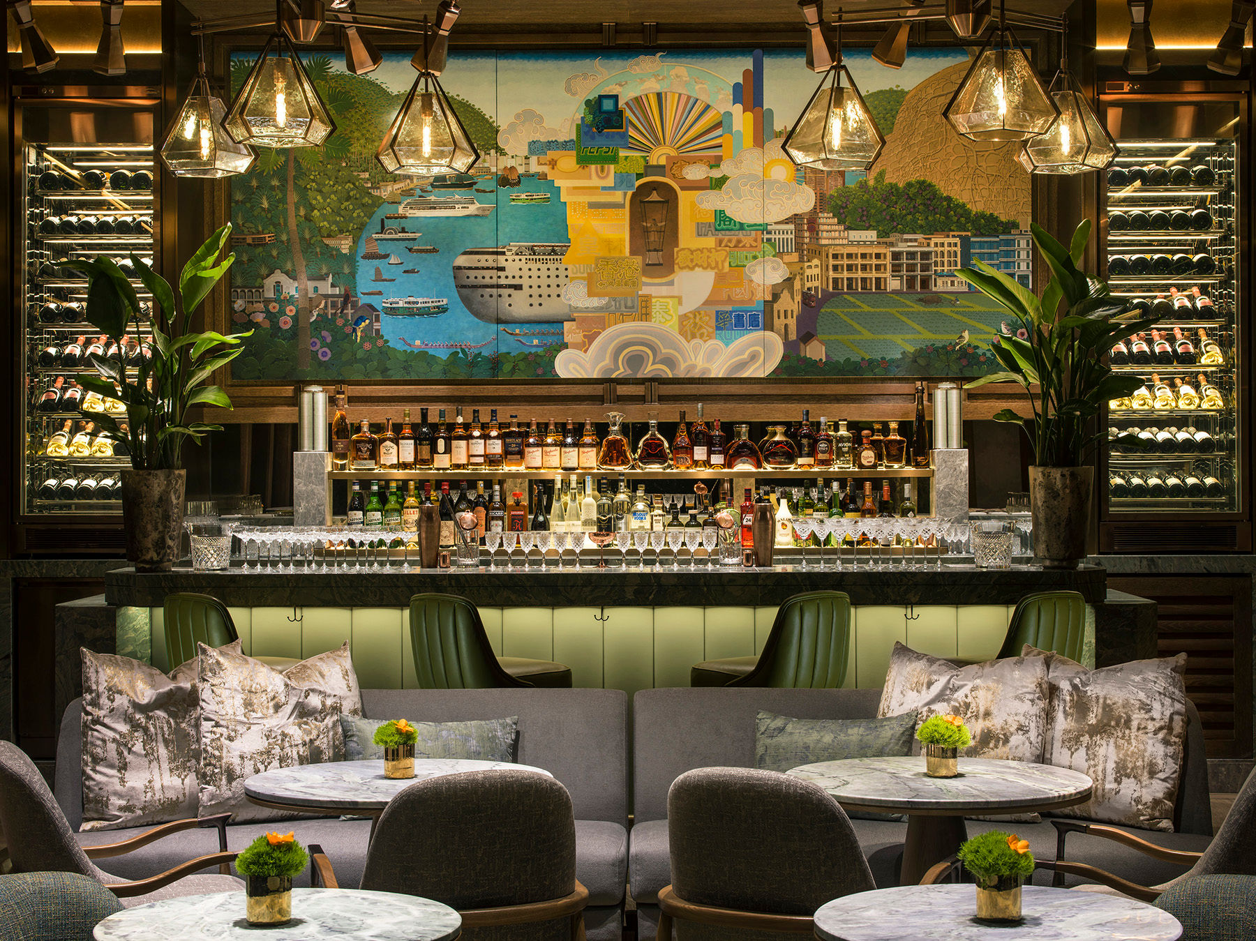 The St. Regis Hong Kong: A Sparkly Gem in Wan Chai