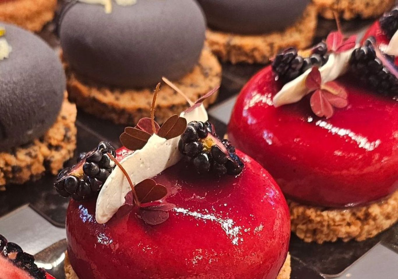 Best French Bakeries In Paris: A Foodie's Guide To Parisian Baking Gems