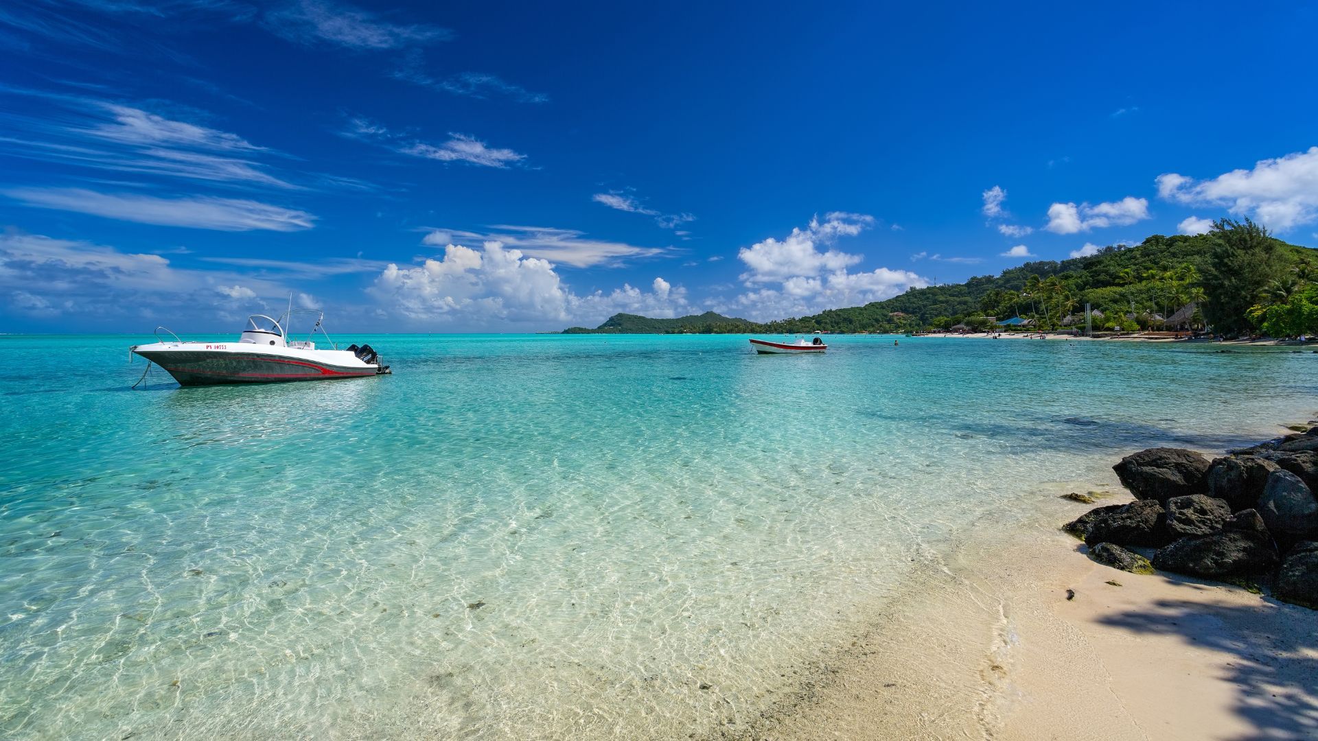 Maldives Vs Bora Bora: Choose Your Next Tropical Escapade