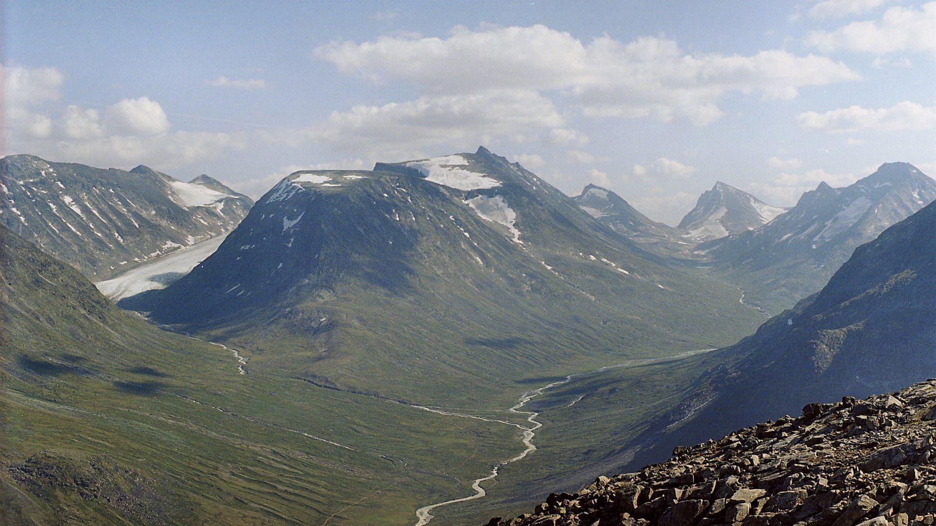 Norway Itinerary: An Epic 10-Day Trip Beyond The Northern Lights 2024