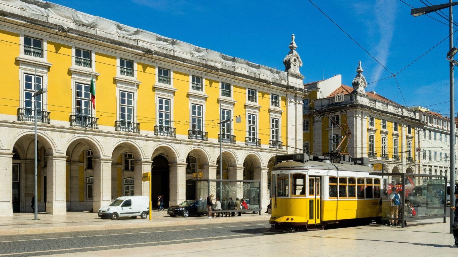 Lisbon Itinerary: Perfect 5 Days Plan To Explore Sintra, Óbidos, Nazaré ...
