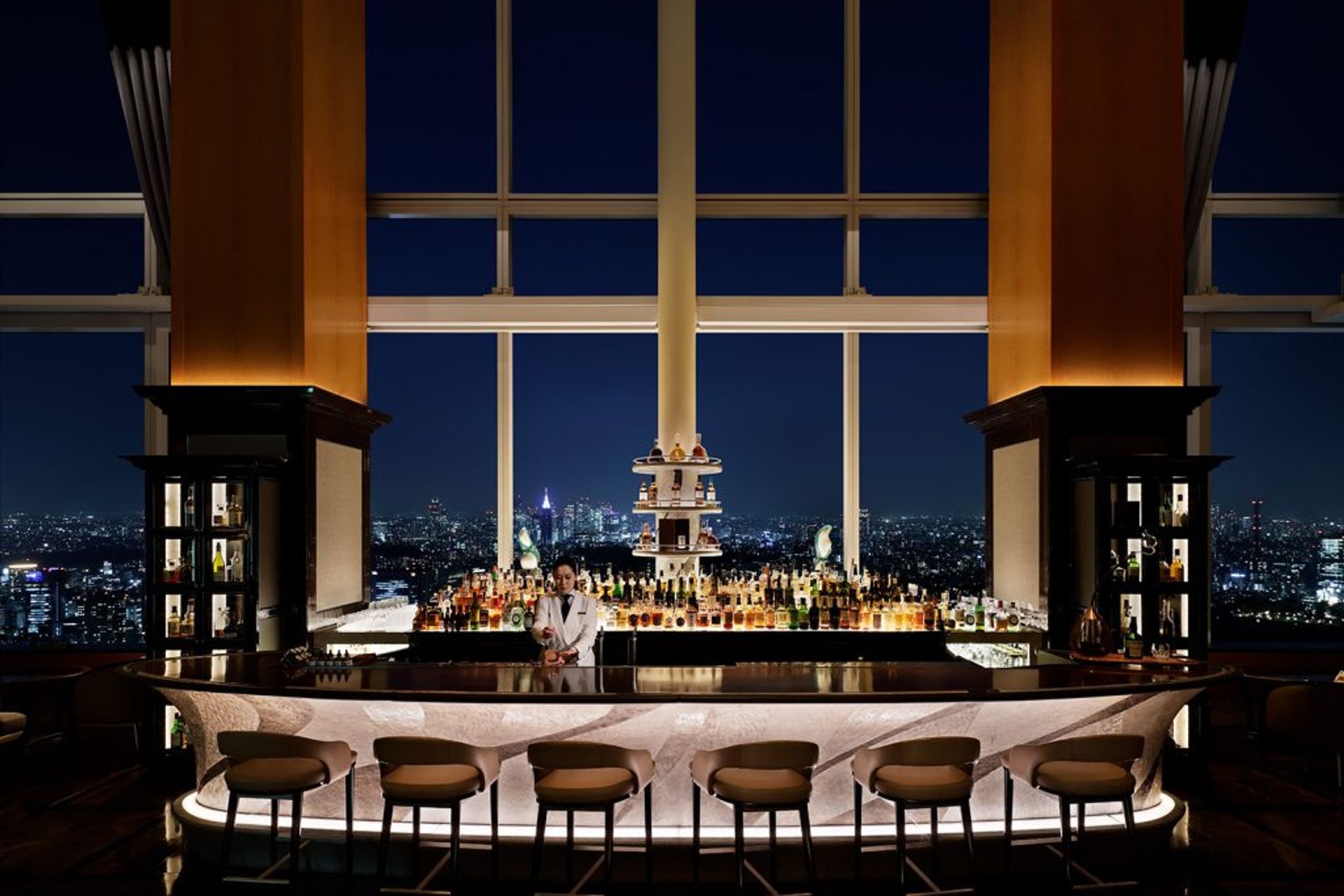 Experience Unrivalled Culinary and Mixology Excellence at The Luxury ...