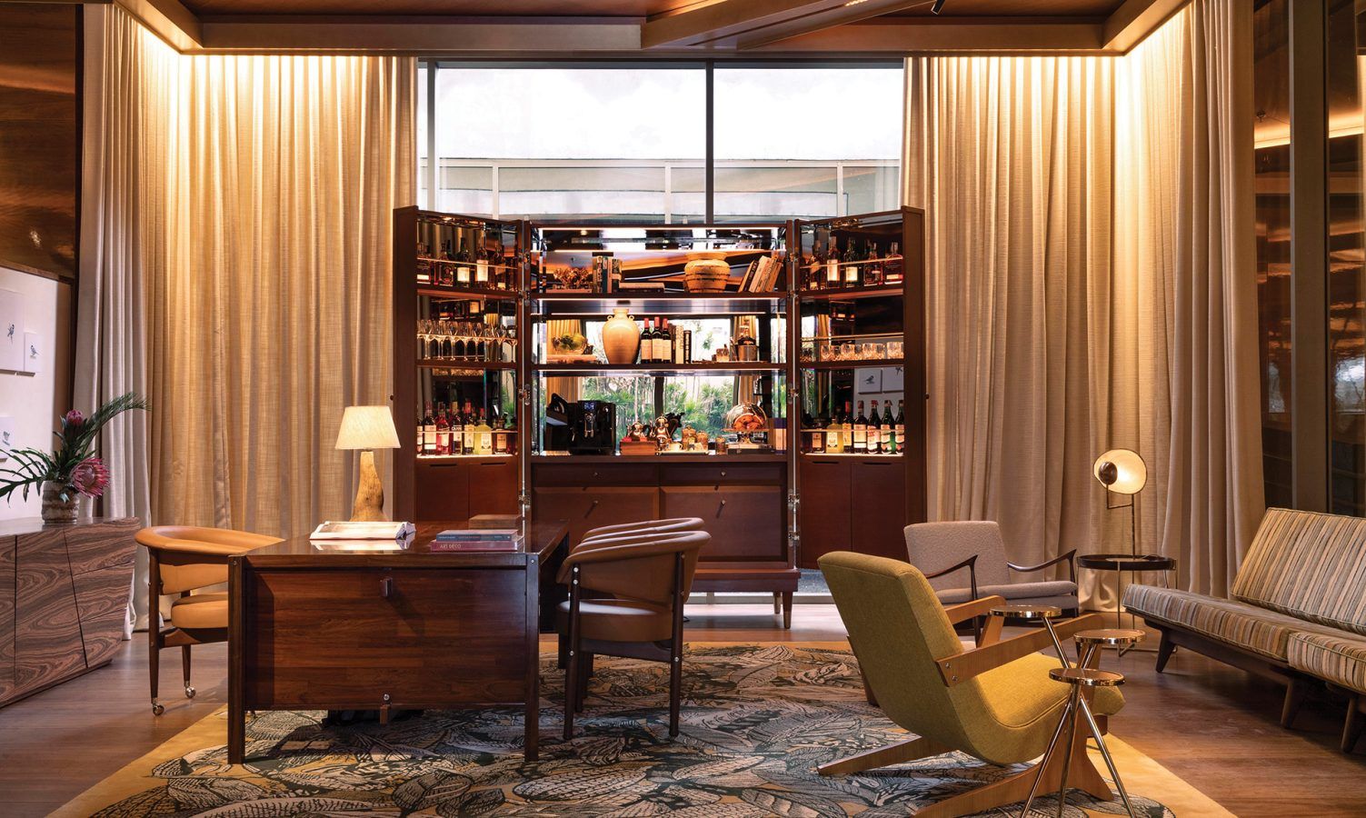 Raising the Bar: Luxury Hotels With Maxed Out Mini Bars