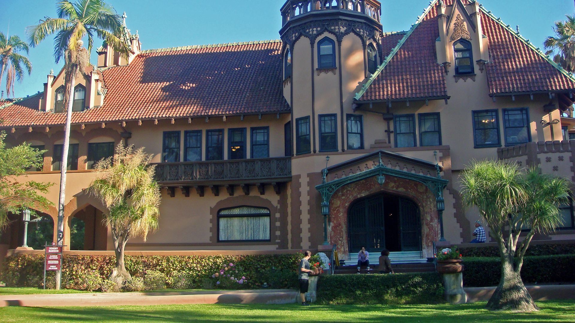 Princess Diaries Filming Locations: From The US And UK To Genovia
