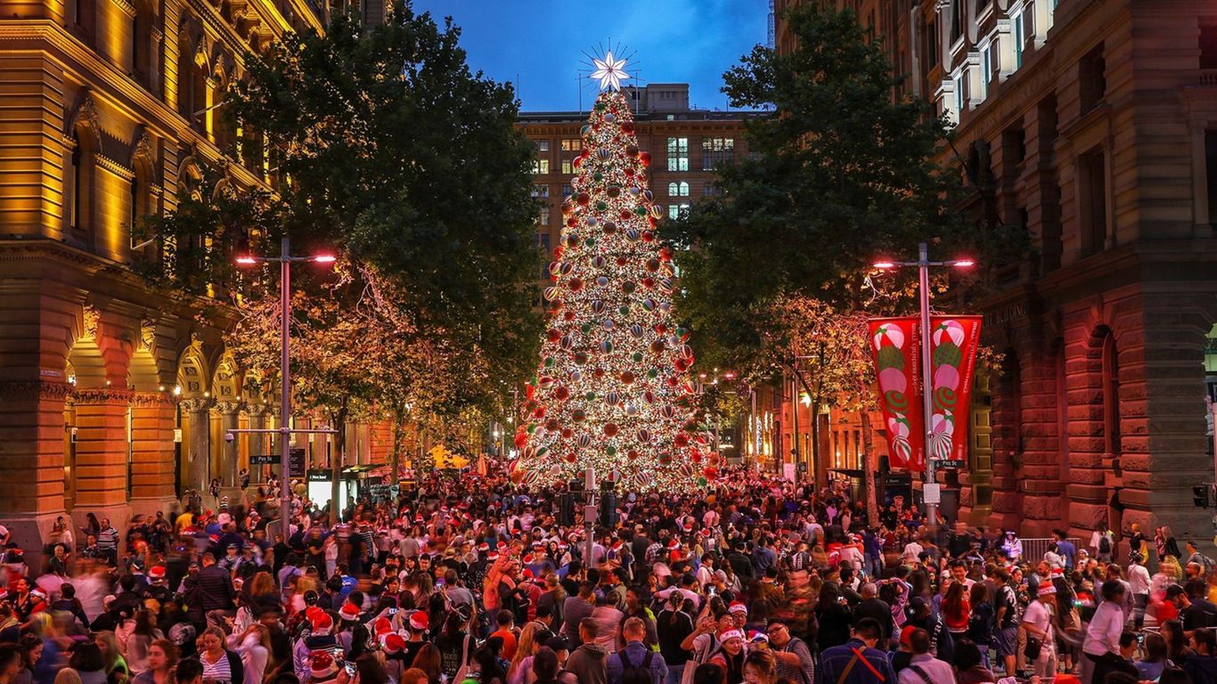 Christmas In Australia Is All About Sun, Sand, And Cheer