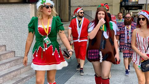 Christmas In Australia Is All About Sun, Sand, And Cheer
