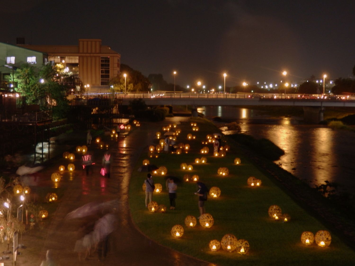 Japan's Lantern Festivals: Dates, Locations, And All You Need to Know