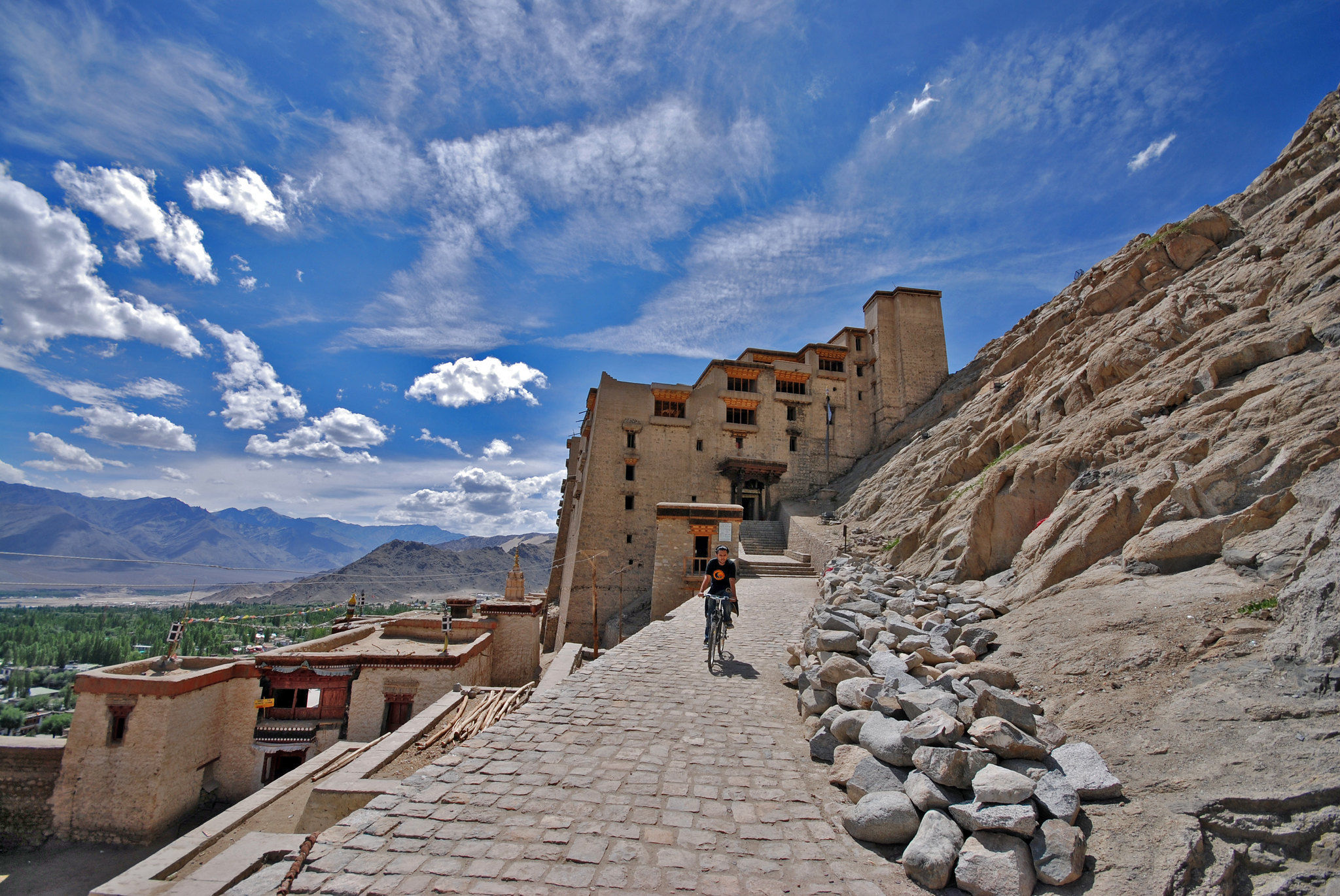 Places To Visit In Ladakh: Exploring The Beautiful Land Of High Passes