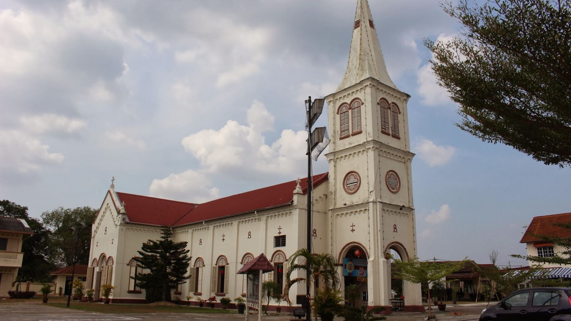 Teluk Intan: Must-Visit Attractions In Perak's Calm Riverside Town
