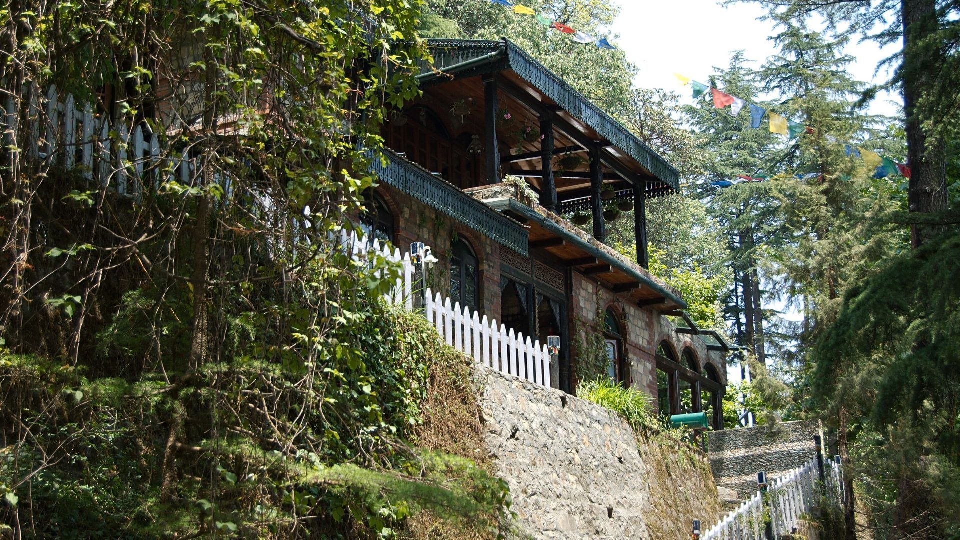Mussoorie Travel Guide: Exploring Ruskin Bond's City In The Mountains