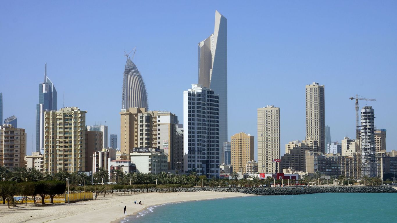 Kuwait E-Visa: New Rules For GCC Residents, Eligibility & How To Apply