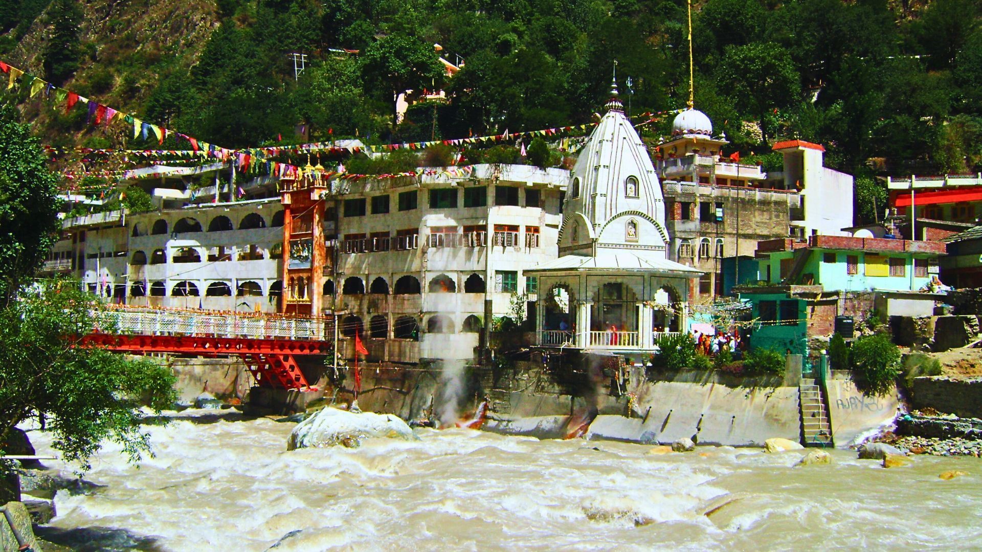A Gentle Explorer’s Slow Travel Guide To Parvati Valley