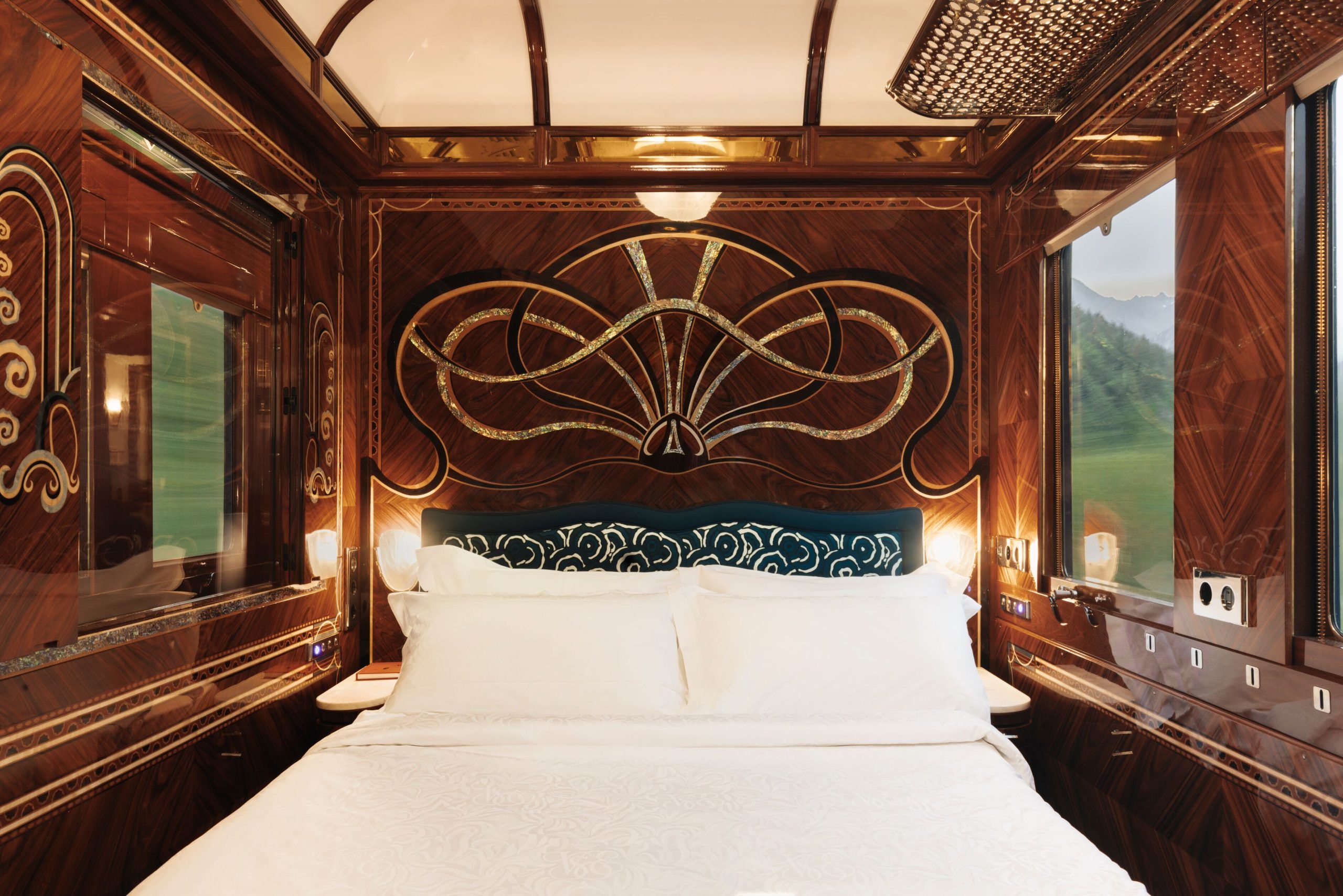 I Rode the World's Most Luxurious Train on its Most Iconic Route