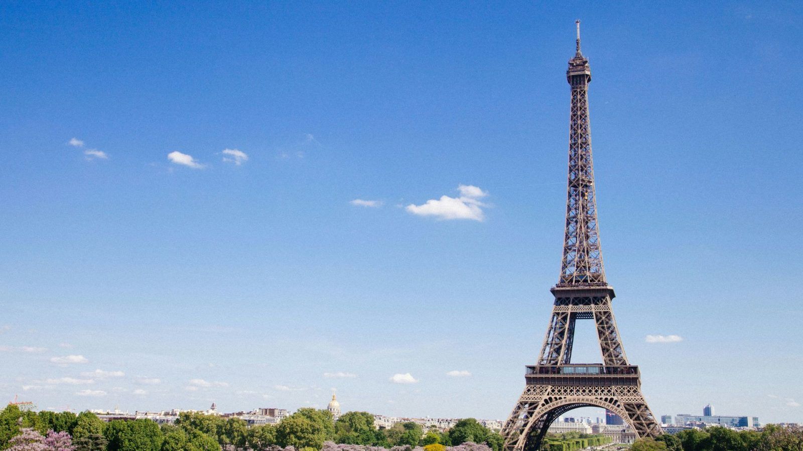 Weather In Europe 2025: Countries Issue Alerts As Heatwave Intensifies