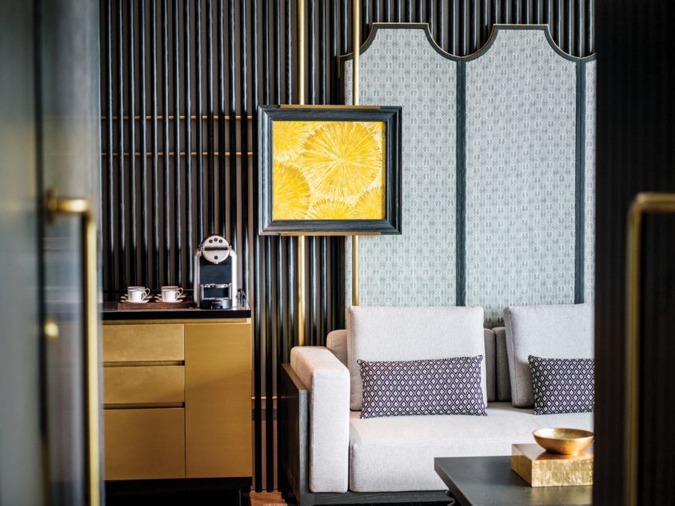 Old Town, Modern Luxury: The Glam Juxtaposition of a Stay at Hoiana