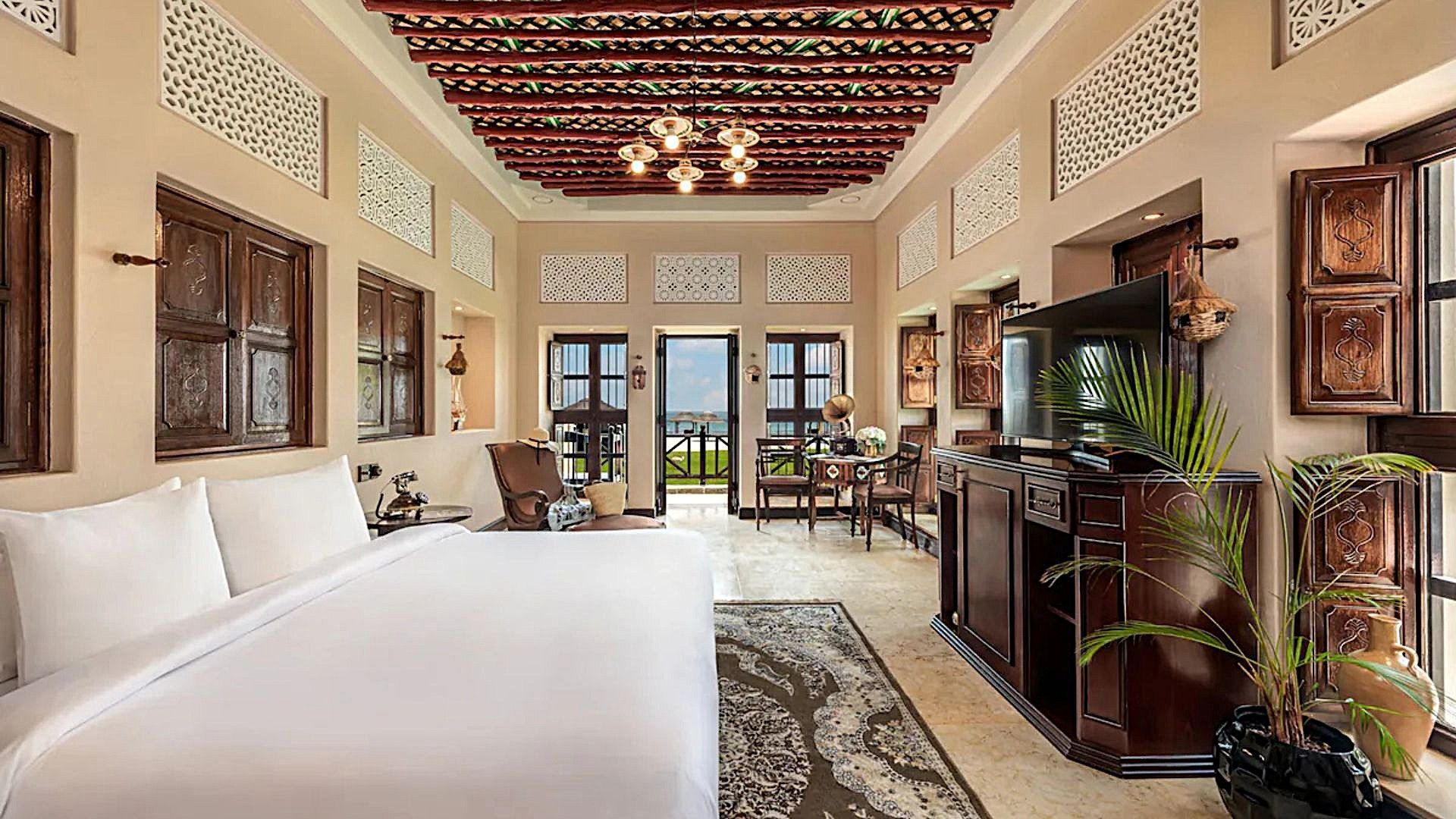 Abu Dhabi Hotels & Resorts You Must Book For Middle Eastern Opulence