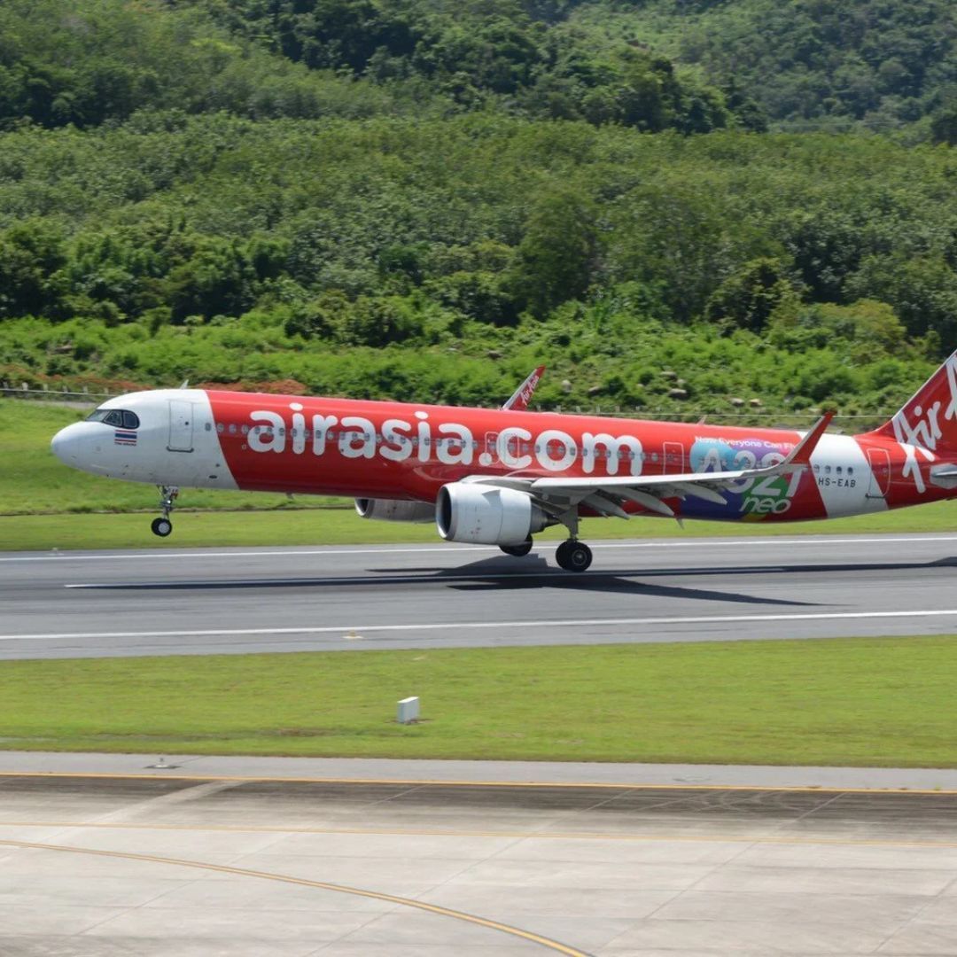 Emirates Power Bank Ban: What Flyers Need To Know Before Boarding