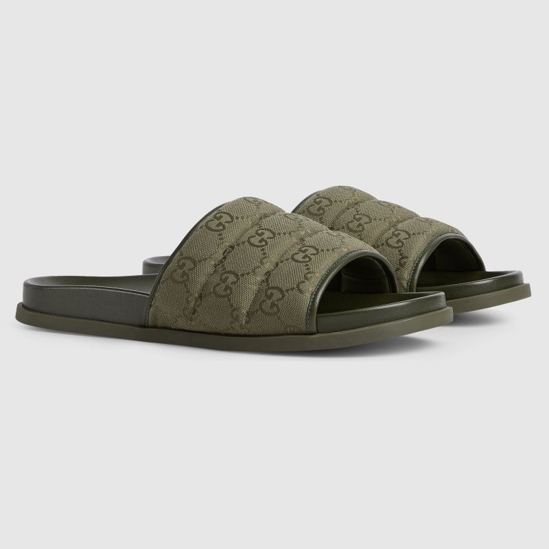 Slides For Men: 10 Most Stylish Buys To Elevate Your Vacation Wardrobe