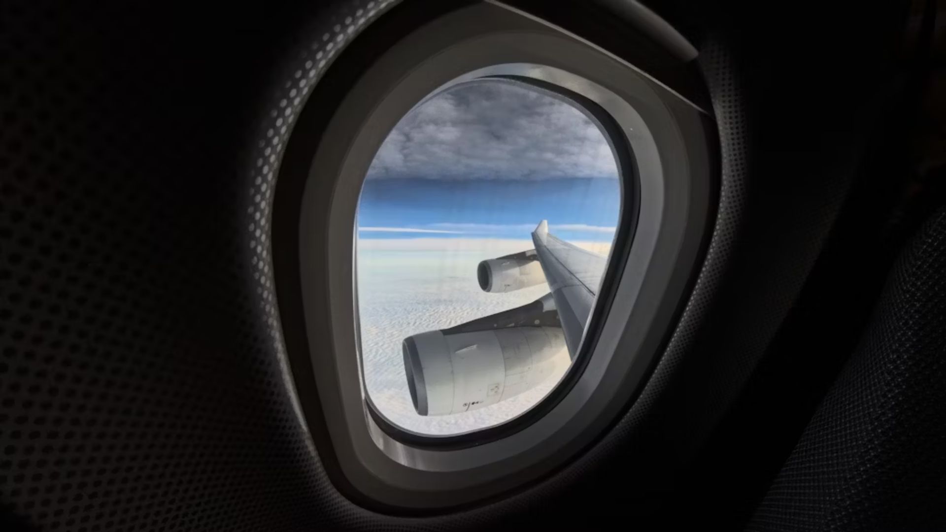 Airplane Windows Are Oval Today, But This Was Not Always The Case