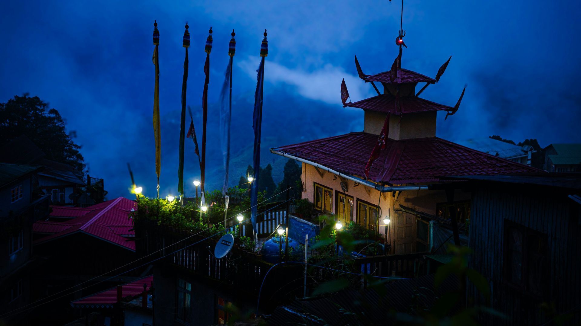 From Tea Estates To Temples: Best Places To Visit In Darjeeling