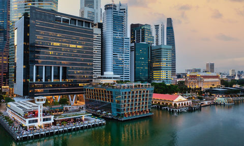 Discover A Blend of Culture and Elegance at The Fullerton Bay Hotel ...