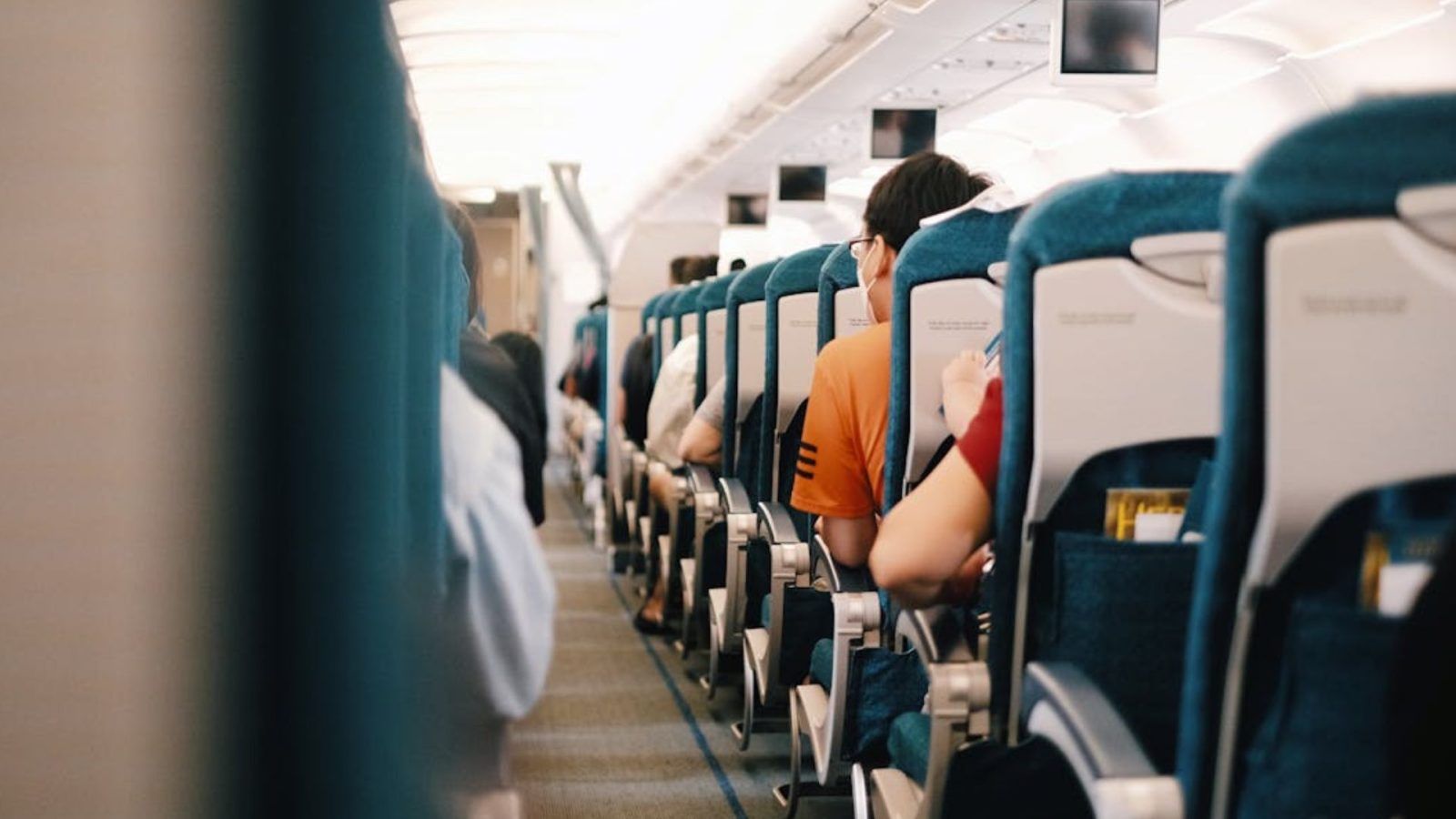 WestJet Makes 'Reclining Seats' A Paid Feature: Key Details Inside