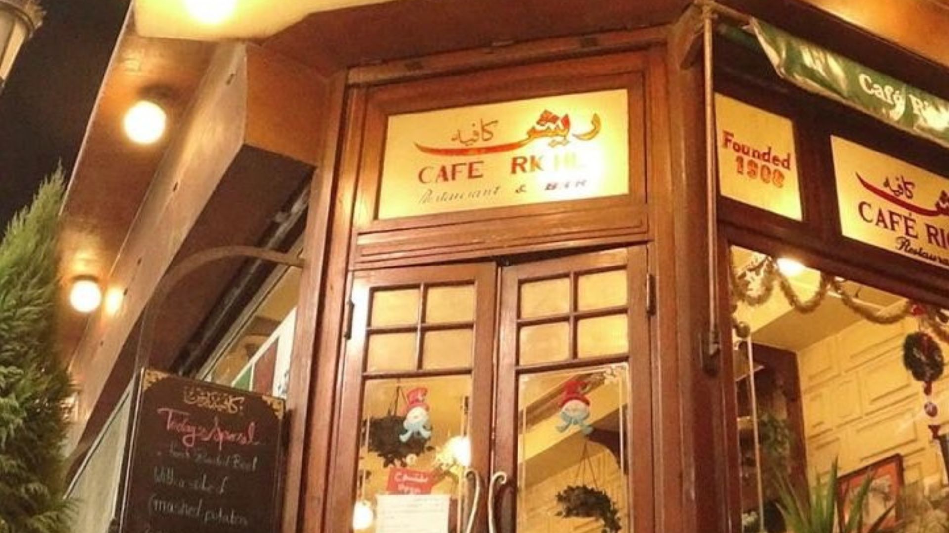 Cairo Attractions: Famous Monuments, Museums, And Markets To Explore