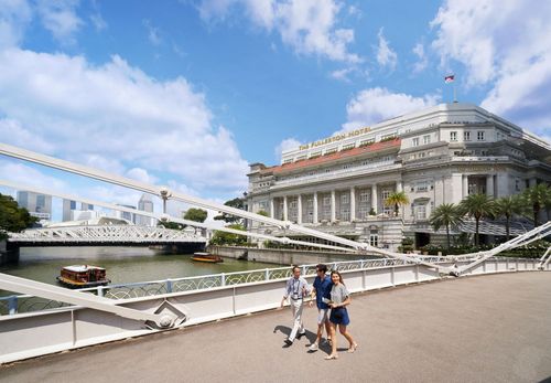 Discover A Blend of Culture and Elegance at The Fullerton Bay Hotel ...