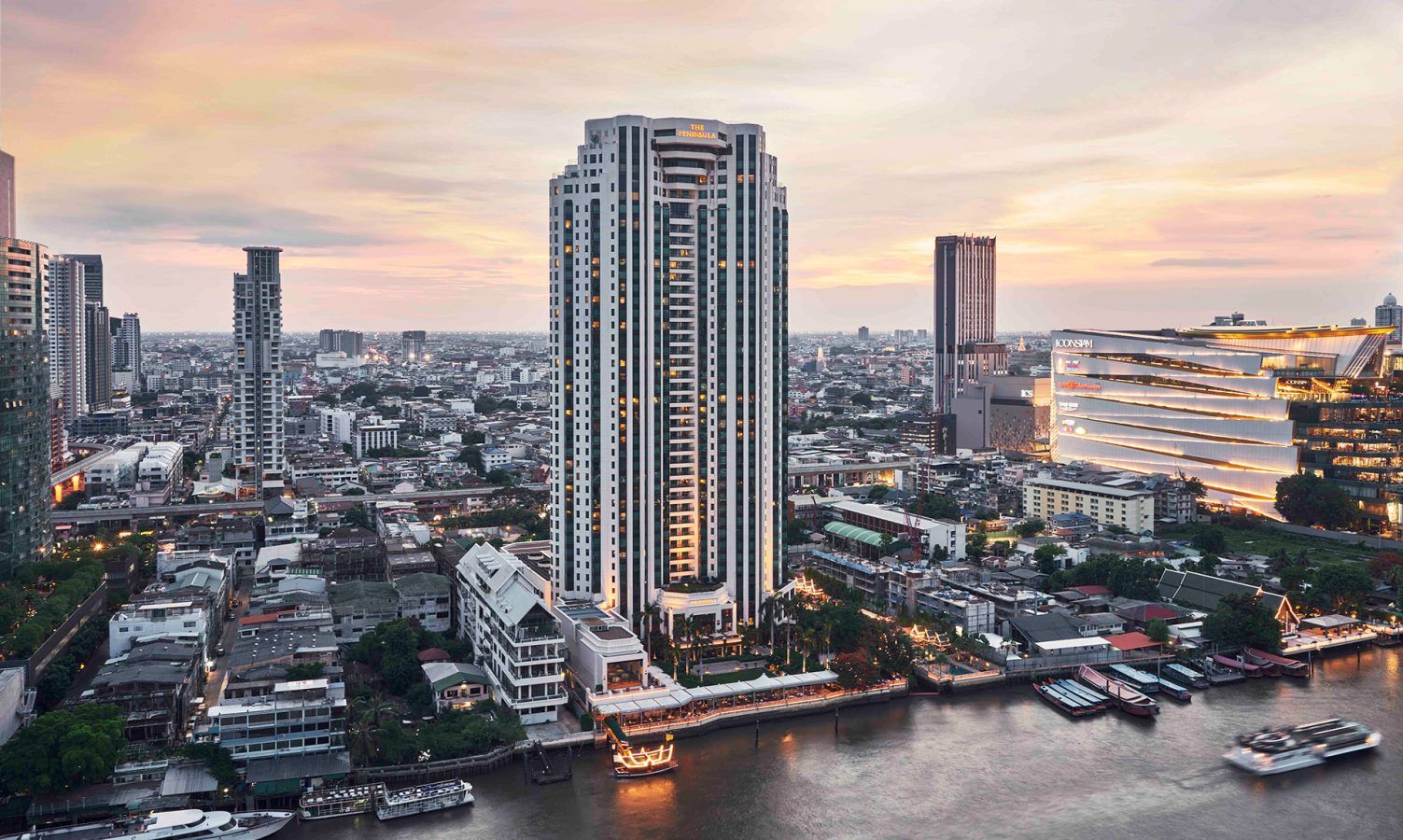 The Peninsula Bangkok is the Luxury Riverfront Destination Transcending ...
