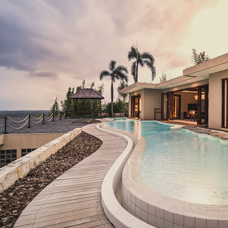 Old Town, Modern Luxury: The Glam Juxtaposition of a Stay at Hoiana