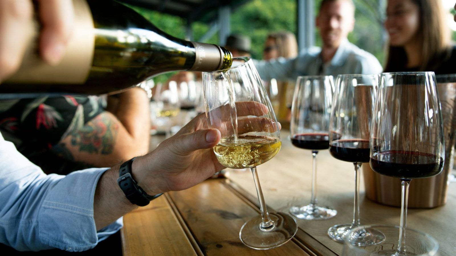 How To Speak Wine Like A Pro, According To A Sommelier