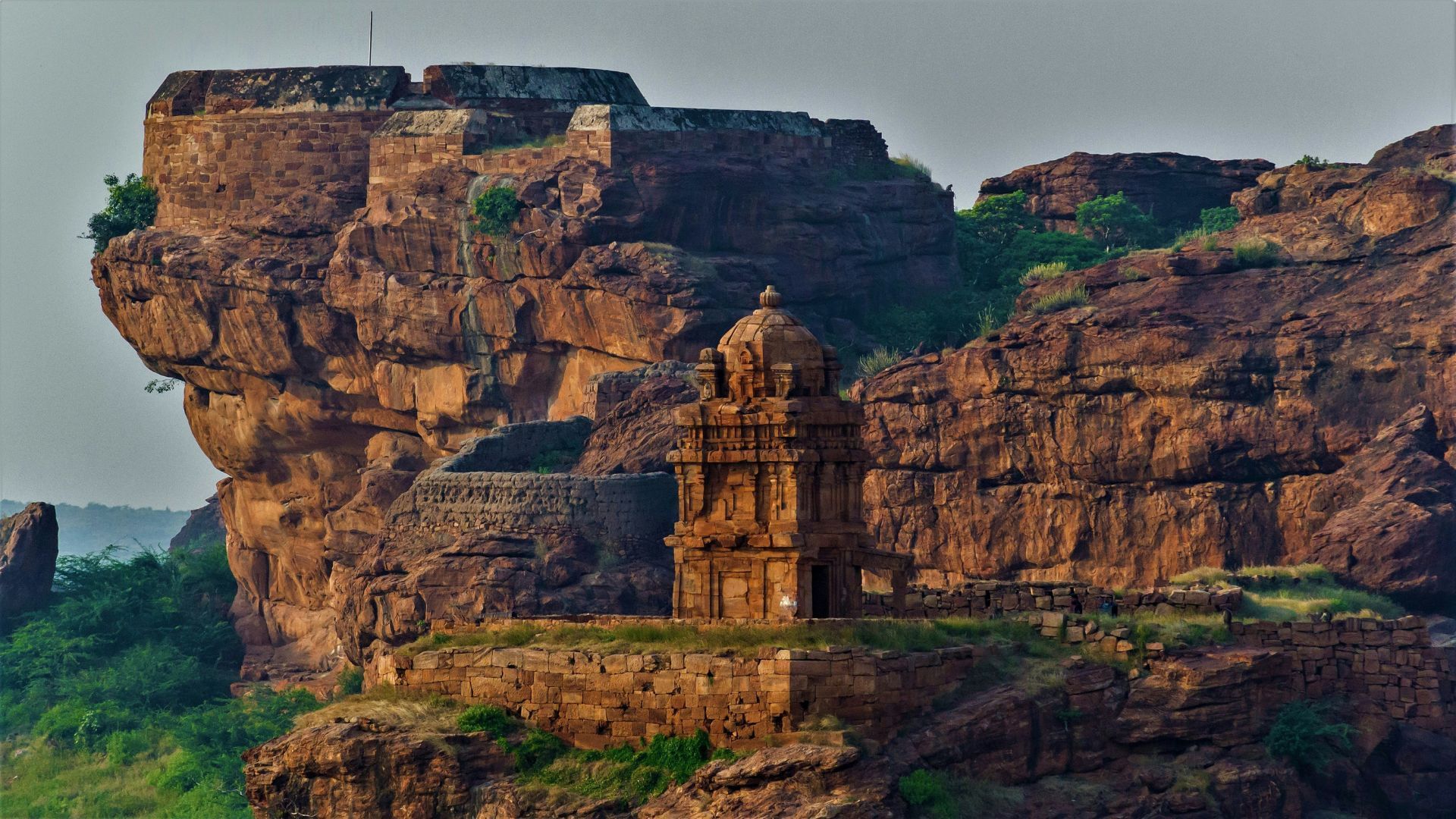 A Road Trip To Explore The UNESCO World Heritage Sites Of Karnataka