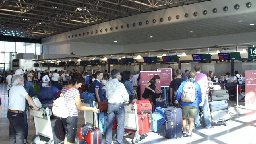 Italy Temporarily Halts EES Amid Widespread Delays: Key Details Inside