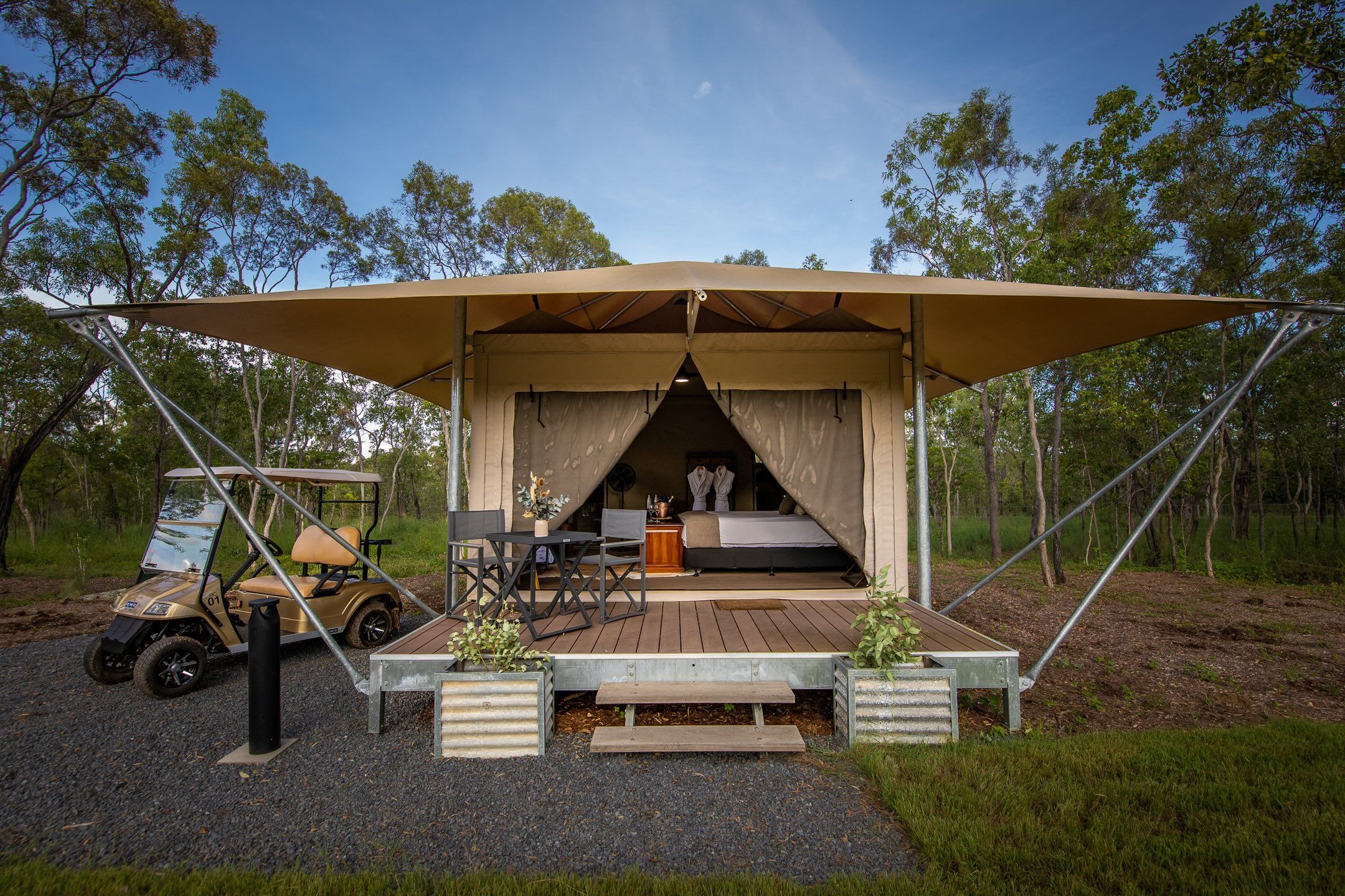 Explore Gold Mines, Admire Galaxies at This Off-Grid Australian Stay