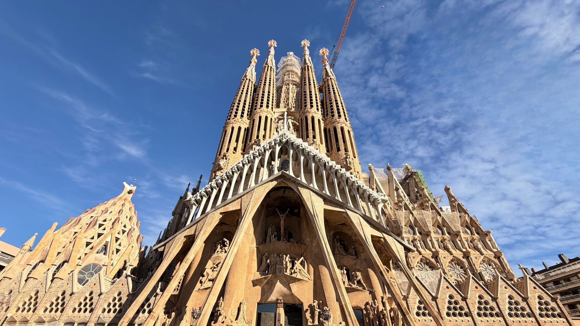 Some Of The Most Stunning Building In Barcelona Made By Gaudí