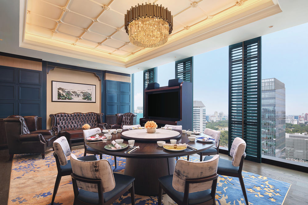 Inside Li Lian at Park Hyatt Jakarta, A Symphony of Heat and Heart