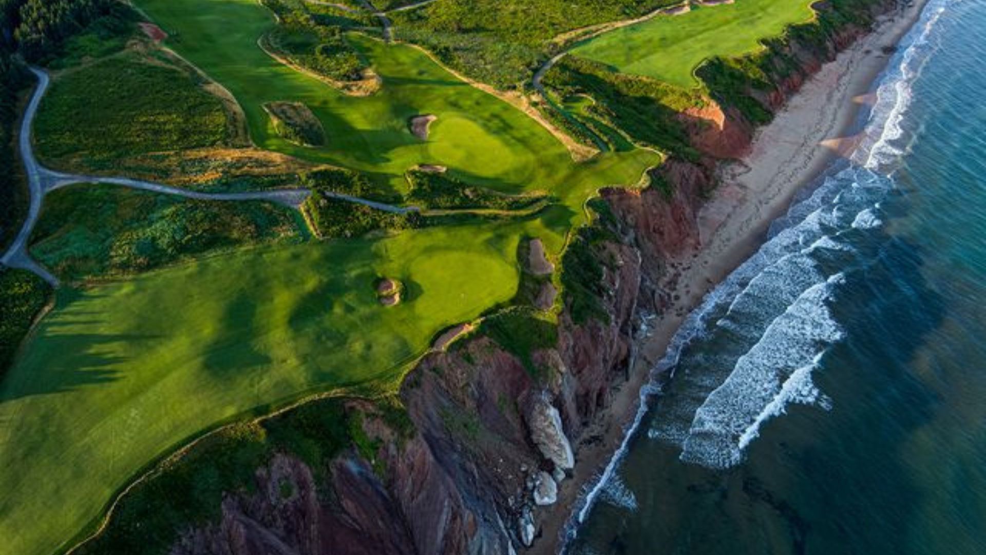Check Out 25 Of The Best Golf Courses In The World