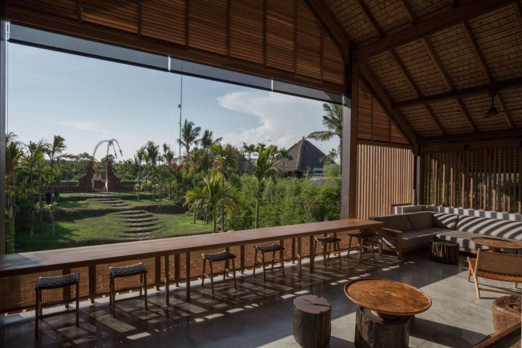 Sunset Picnics and Kudapan at John Hardy Seminyak Boutique & Gallery