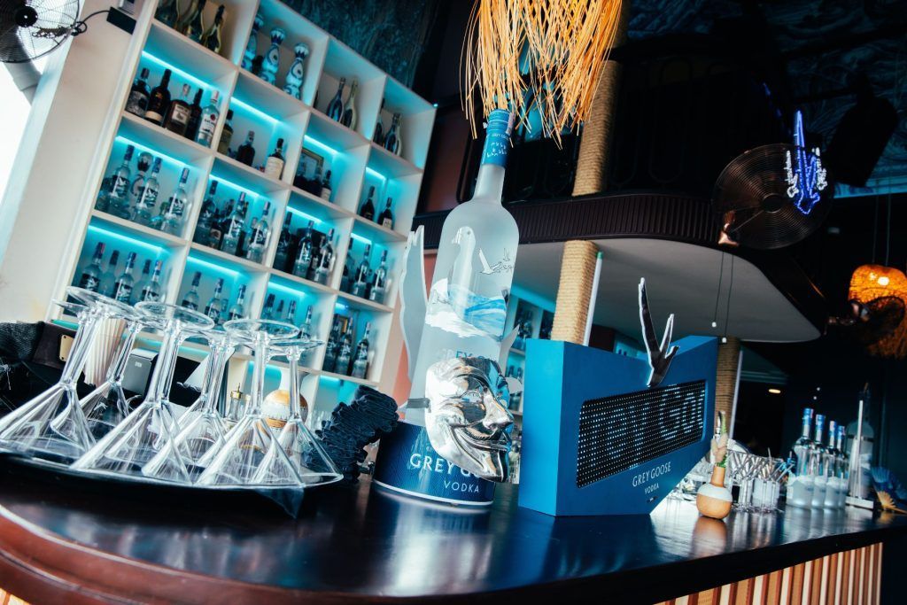 Cocktail Recipe: Grey Goose Aurora Siamese Light Cocktail