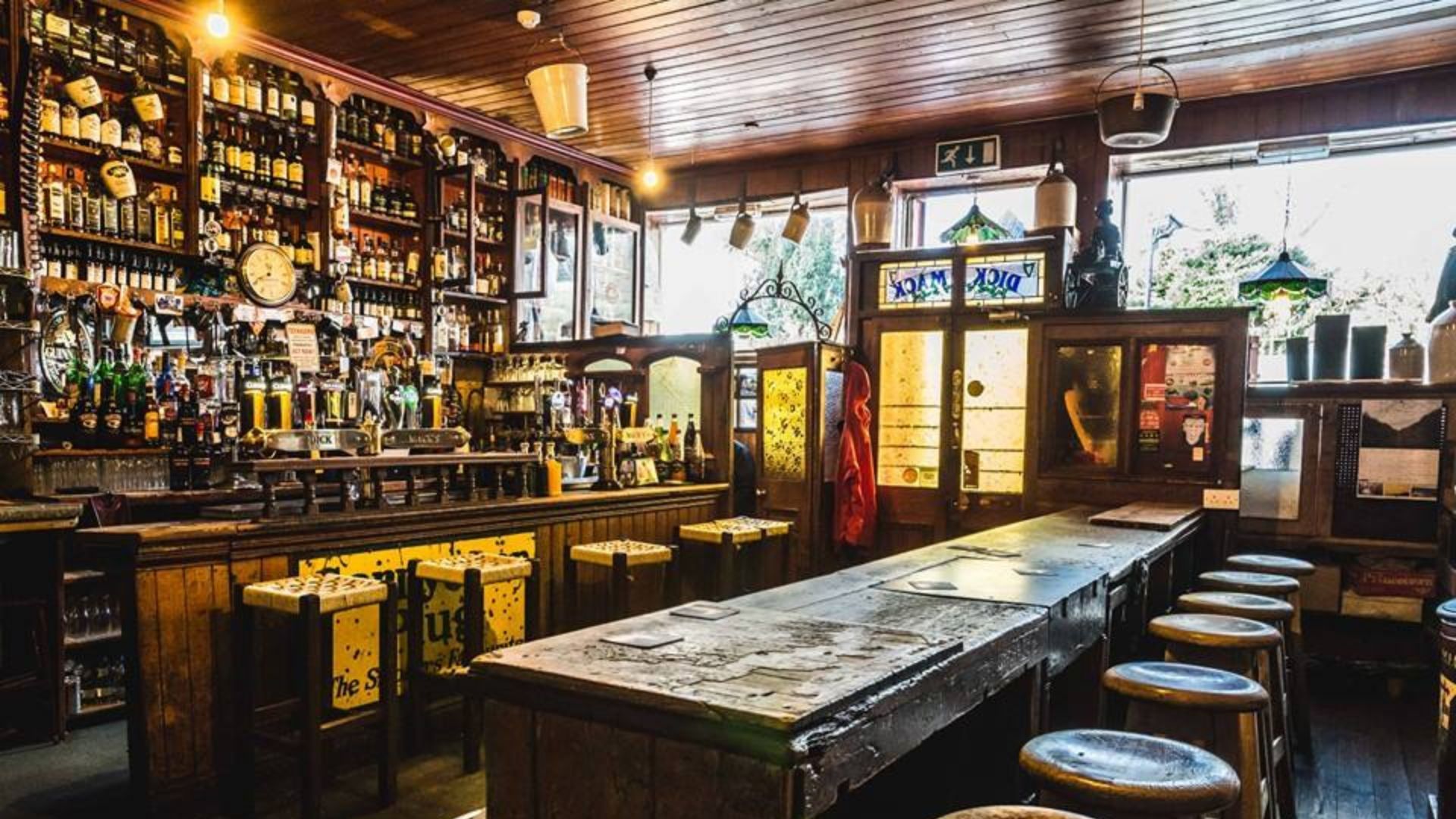 How To Explore Dingle, Ireland