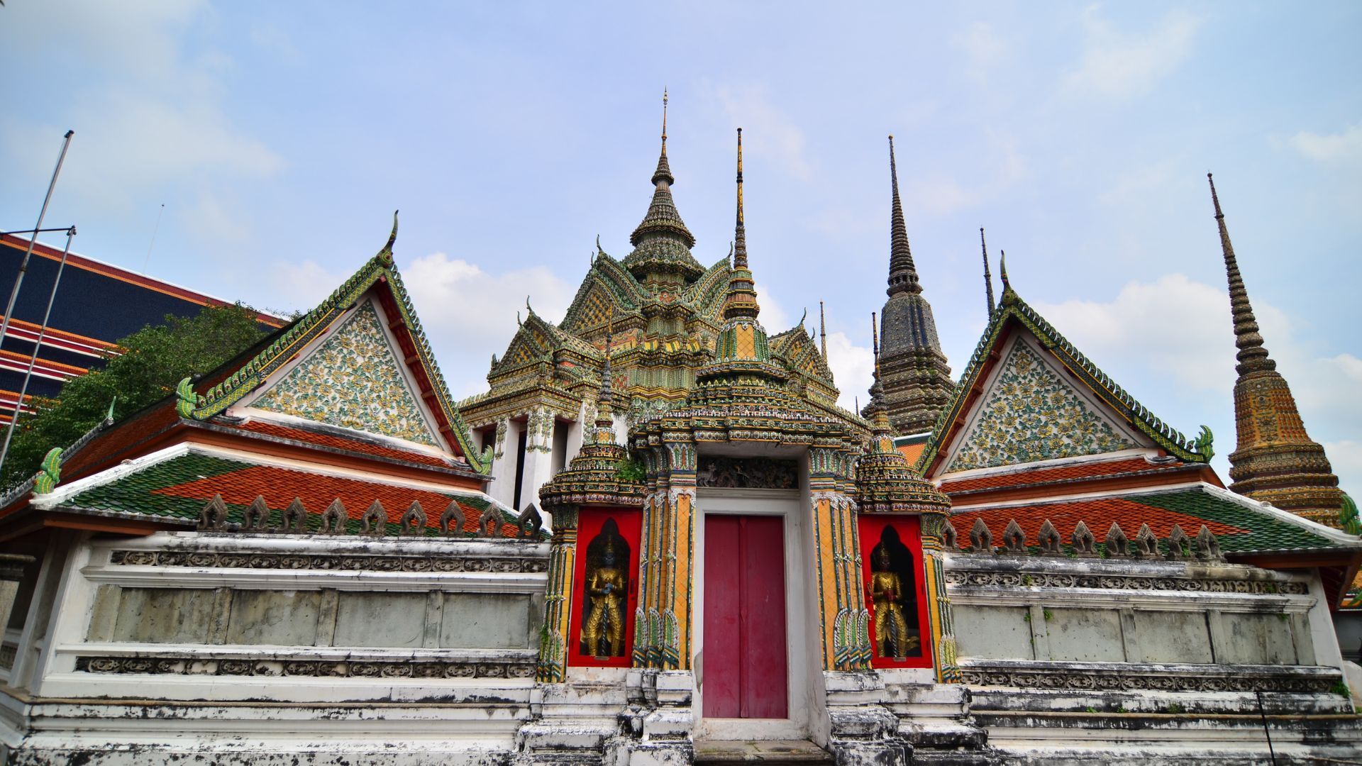 Famous Temples in Thailand - 10 Most Beautiful Temples Of Thailand
