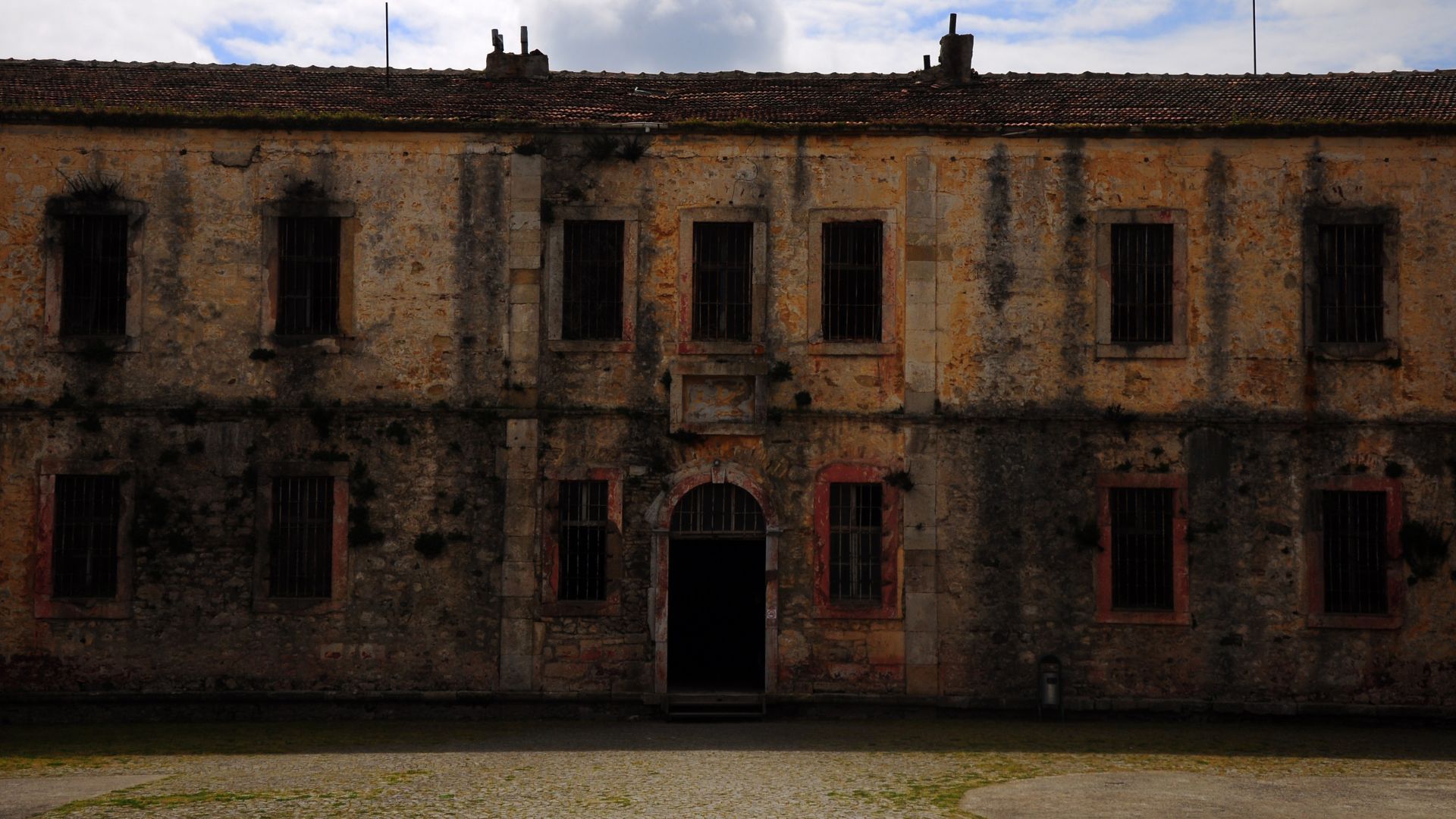 Abandoned Prisons Around The World - Creepiest Old Jails To See 2024