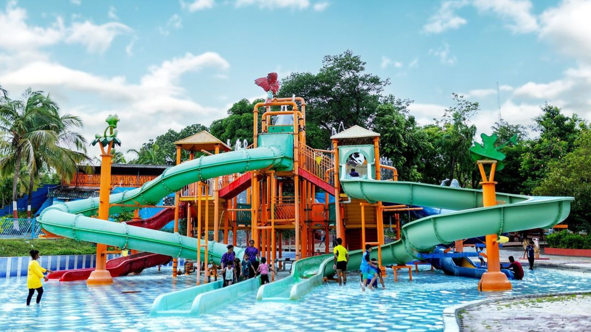 Top 7 Water Parks In And Around Mumbai (With Timings, Tickets & Price) 2024