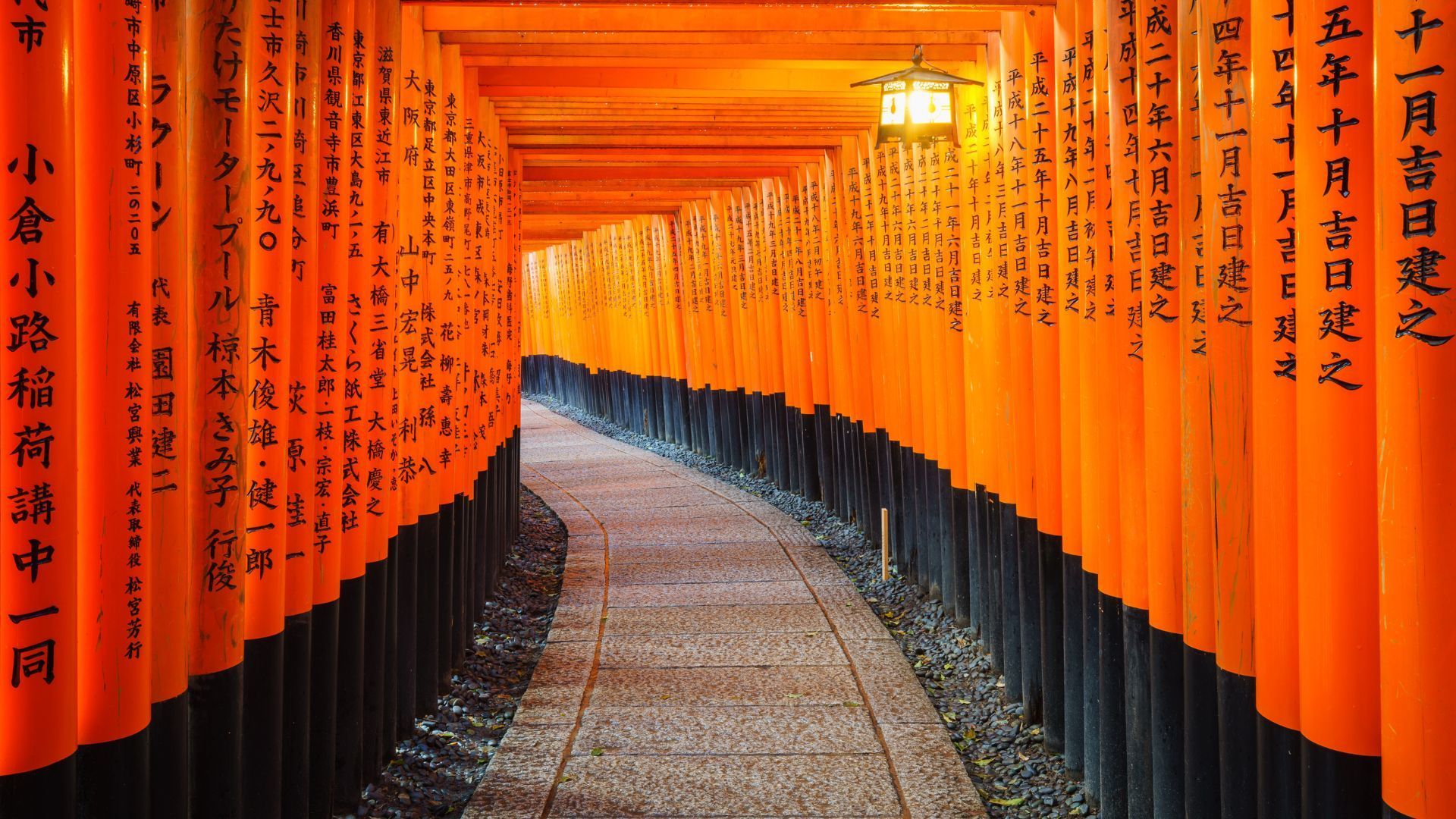 20 Things NOT To Do In Japan – Etiquette Guide For Japan Tourists 2024