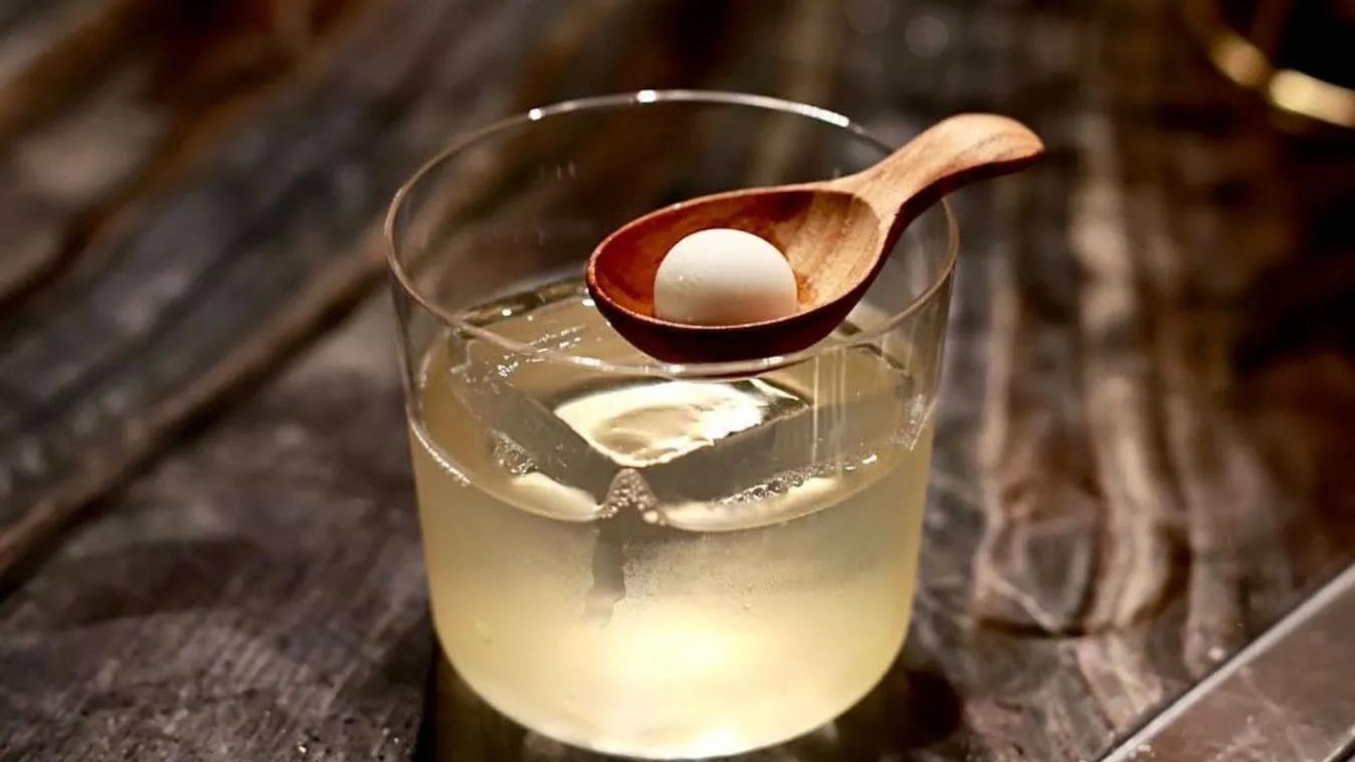 An Insider's Guide To The Best Cocktail Bars In Hong Kong